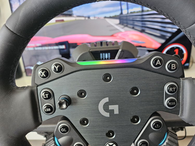 TEST Logitech RS50 : un kit de volant à ne pas prendre à la légère